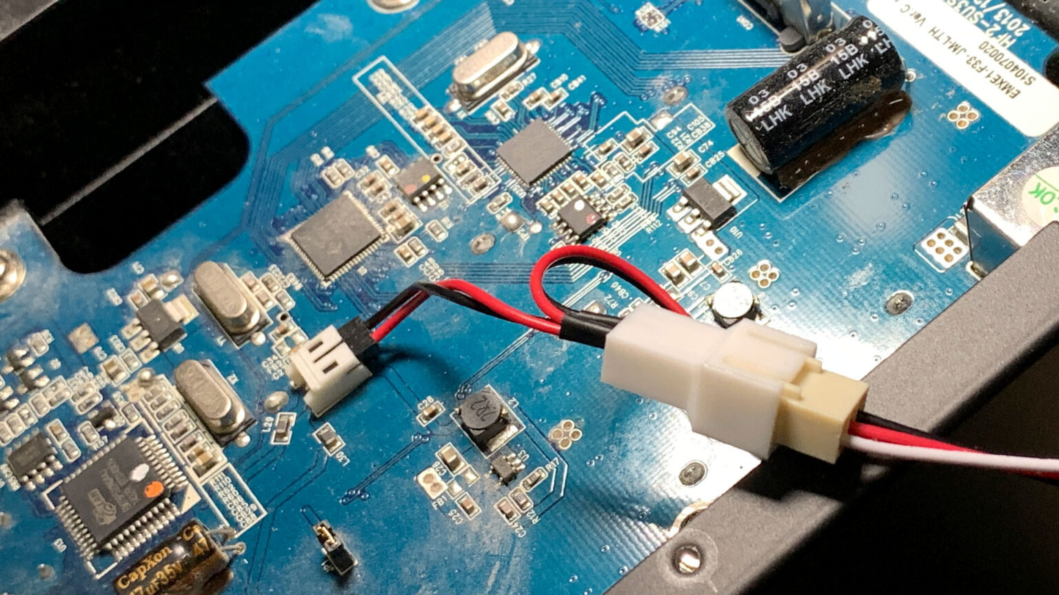 HDDケース4BNHEU3 ファン交換と注意点 | こたらぼ